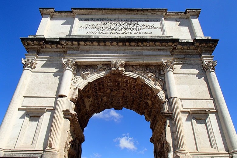 Spectacular Triumphal Arches Around the World » Maps 'N Bags