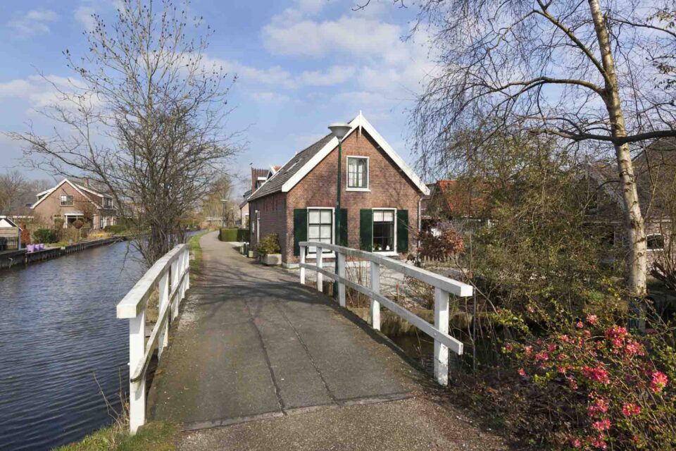 21 Awe-Inspiring Dutch Villages That You HAVE to Visit » Maps & Bags